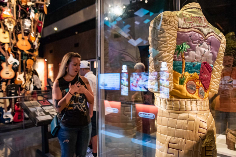 Don't Be a Drip! Seattle's Most Delightful Rainy-Day Activities ...